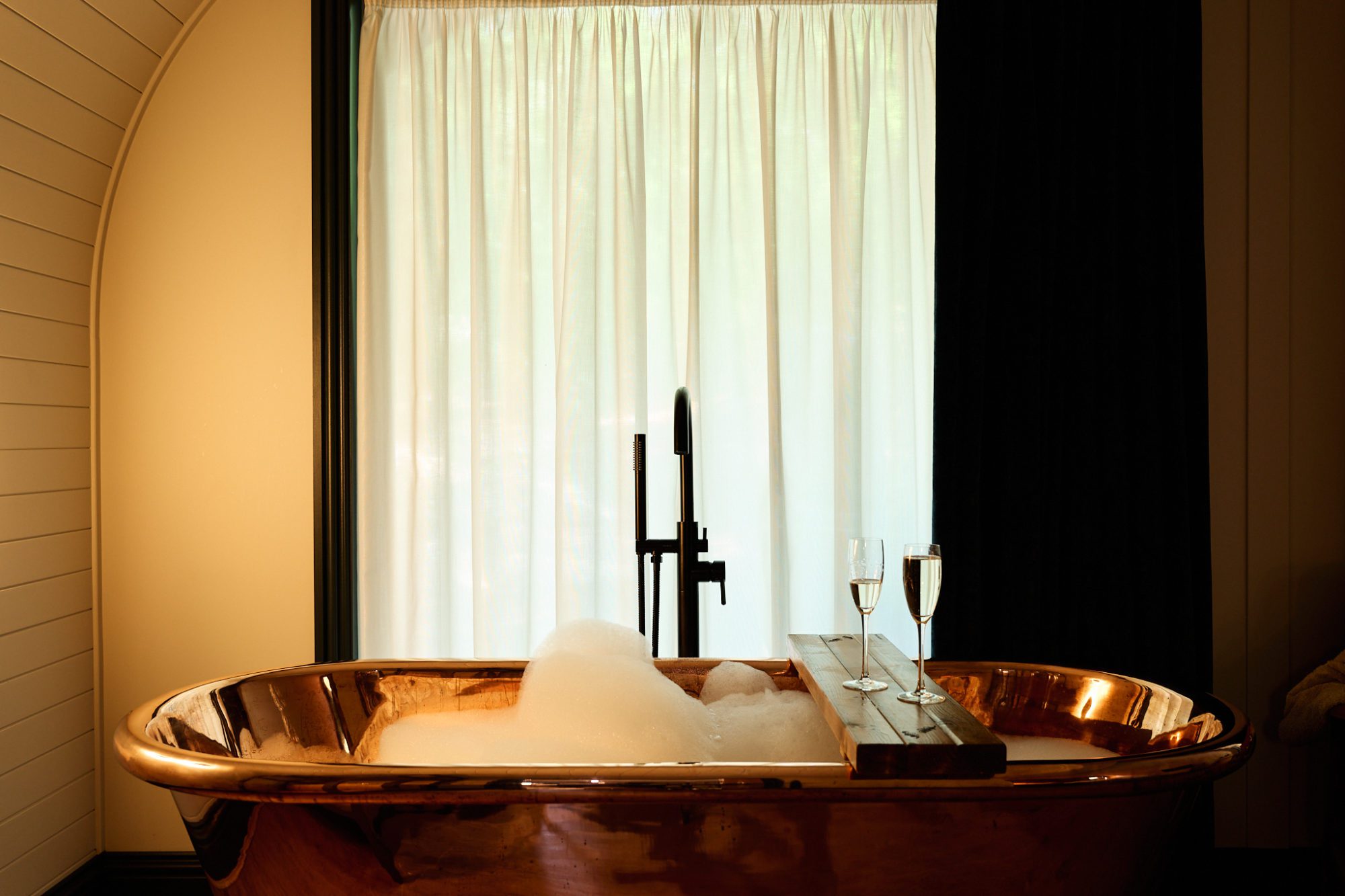 The Ultimate Mini Moon Spa Break UK - Moddershall Oaks